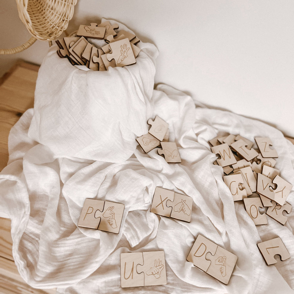 Auslan Alphabet Match Puzzle | My Luxeve